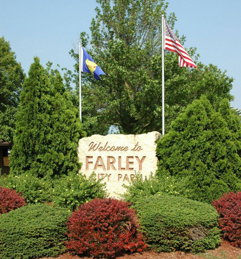 Farley - Dyersville Area Chamber of Commerce